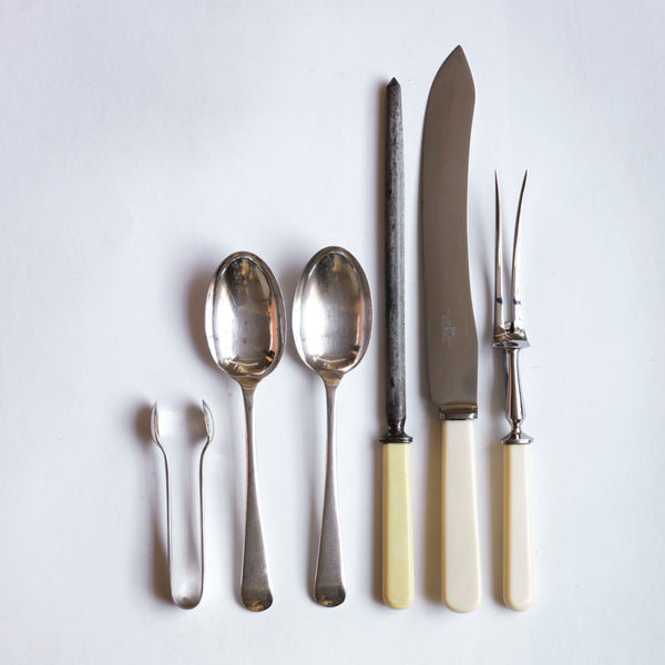 Canteen of Walker and Hall bone handle and silver plated cutlery – A G ...
